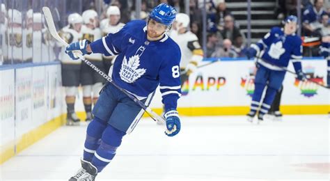 Costly Mistakes Add Up As Maple Leafs Red Hot Winning Streak Comes To