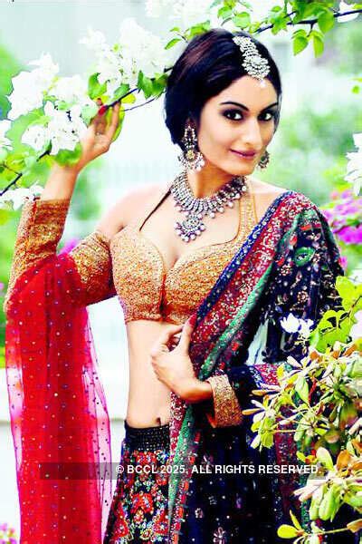 Ekta Chaudhary Photogallery Etimes