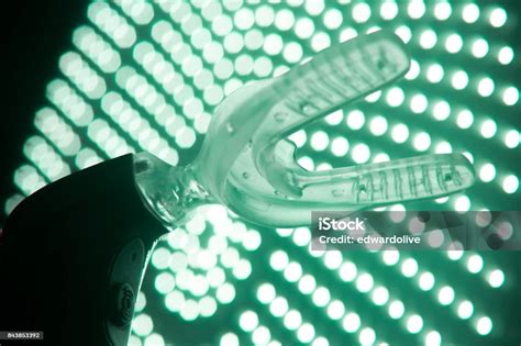 브래킷 치과 Aligner 전기 교정 직선 가속기 장치 건강관리와 의술에 대한 스톡 사진 및 기타 이미지 건강관리와 의술 구별하기 힘든 디자인 Istock