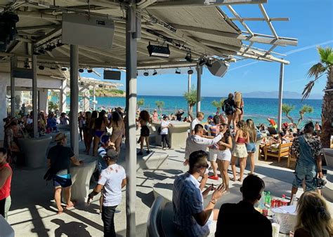 Paradise Beach Club In Mykonos