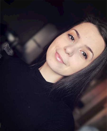 Isabel Maria Chaparian Medium