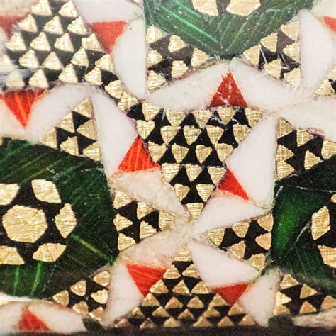 قیمت و خرید ساعت دیواری خاتم کاری مدل خورشیدی طرح گل و مرغ برجسته کد Gr46d28 4f4 N2