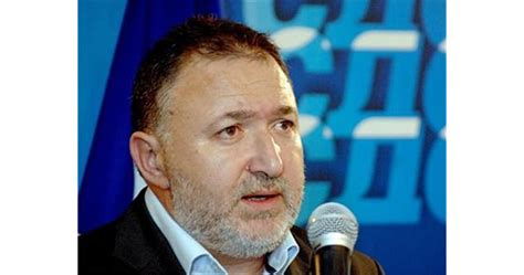 Кабаиванов Тримата изключени от партията да напуснат парламента