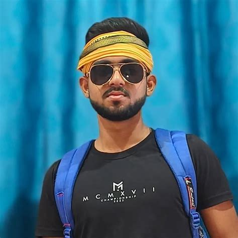 👑अनुज ठाकुर 👑 Anujthakur1432 • Threads Say More