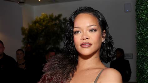 Rihanna Natural Hair