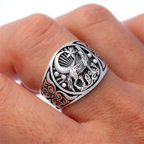 Silver Howling Wolf Ring Norse Spirit