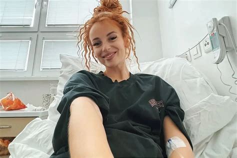 Speváčka Sima Musela Zrušiť Koncert V Žiline Skončila V Nemocnici