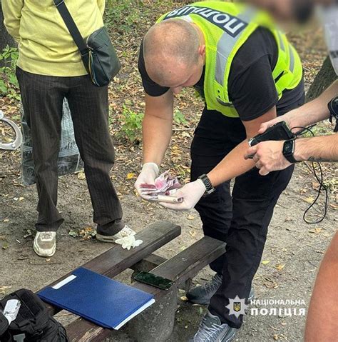 Мешканець Київщини обіцяв чоловіку за 3 тис групу інвалідності та зняття з військового обліку