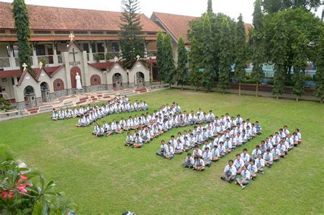 Andika Pramudya Weekend 2013 Sma Van Lith Muntilan Xxiii Gen
