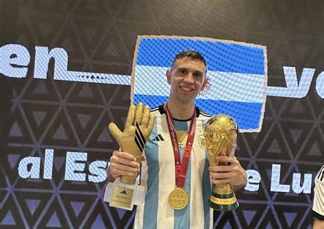 Emiliano Dibu” Martínez En Los Ojos De Los Grandes Clubes De Europa