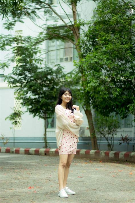 Starring Hnin Moe Nwai Myanmar Asiática Hermosa Hermosa Asiatica