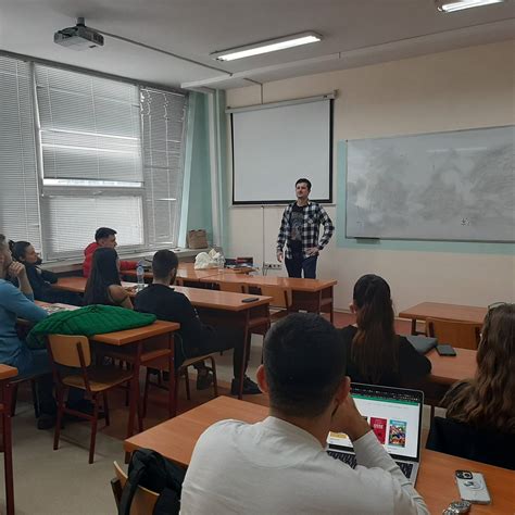 УНСС Предприемачът и възпитаник на специалност „Предприемачество“ Светослав Атанасов сподели