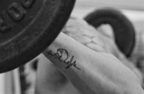 Premium Photo Close Up Of Woman Hand With Text