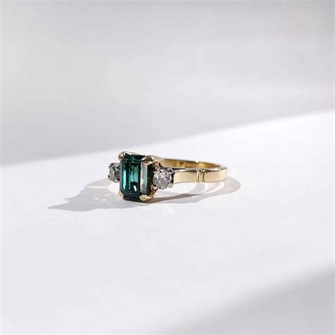Vintage Gold Diamond And Tourmaline Ring Lisa ÓnÍsÌ Paris