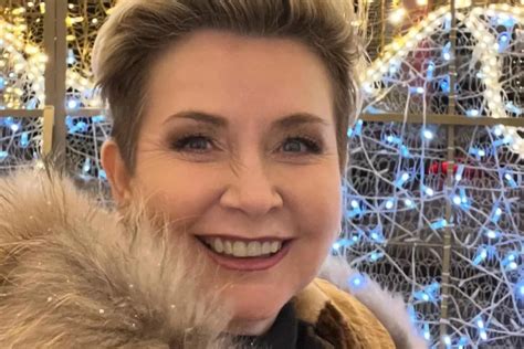 Nathalie Simard Se Rase La Tête Pour La Bonne Cause