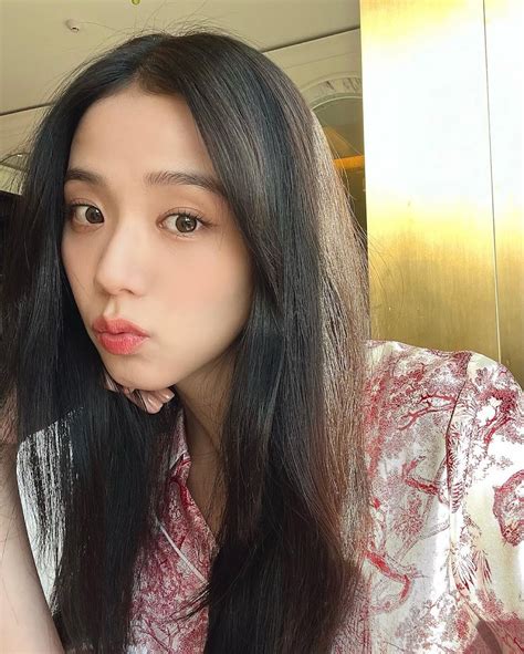 Blackpink Jisoo S Mom And Dad Had An Unconventional Parenting Style That Shaped Who She Is Today