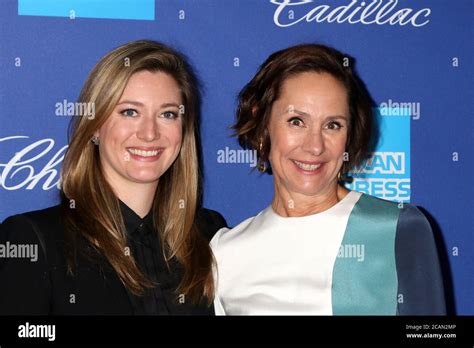 Palm Springs Jan 2 Zoe Perry Laurie Metcalf At The 2018 Palm