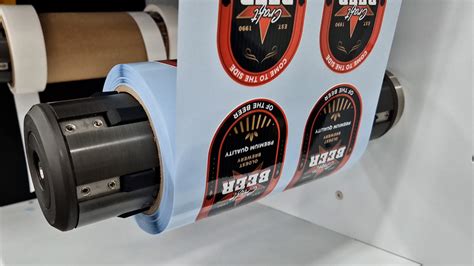 Advanced Labeling Solution For Bottles Roll To Roll Label Printer
