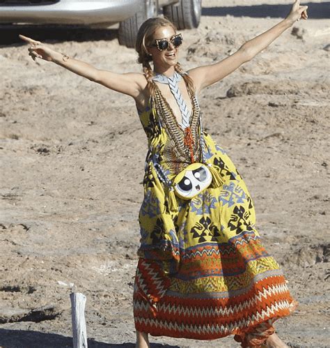 Hollywood Celebrities Beach Outfits Top Celebs In Beachwear