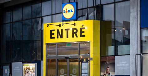 Brand På Lidl I Södertälje Sex Personer Har Utrymts