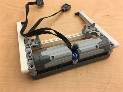 Lego Battlebot The Dustpan 17 Steps With Pictures Instructables