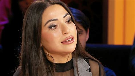 Lale Gül Krijgt Waarschuwing Van Uitgeverij ‘nu Ben Je Sbs Meisje