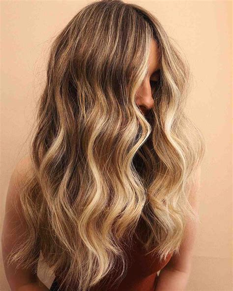 34 Striking Light Brown Hair With Blonde Highlights To Try