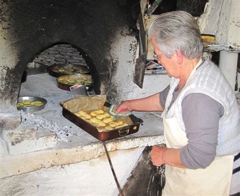 ΗΘΗ ΚΑΙ ΕΘΙΜΑ ΜΕΓΑΛΗΣ ΠΕΜΠΤΗΣ ΒΛΑΧΕΡΝΑ ΑΡΚΑΔΙΑΣ