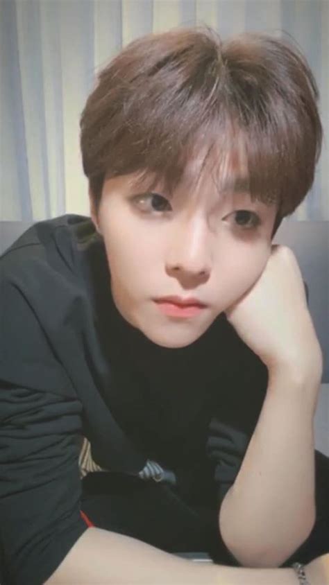 Ghim Của Bea Lao Trên 帅美