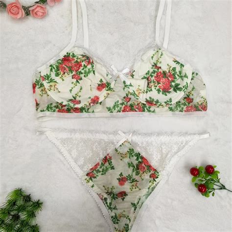 Plus Size Floral Print Contrast Lace Semi Sheer Bra And Panties Sexy