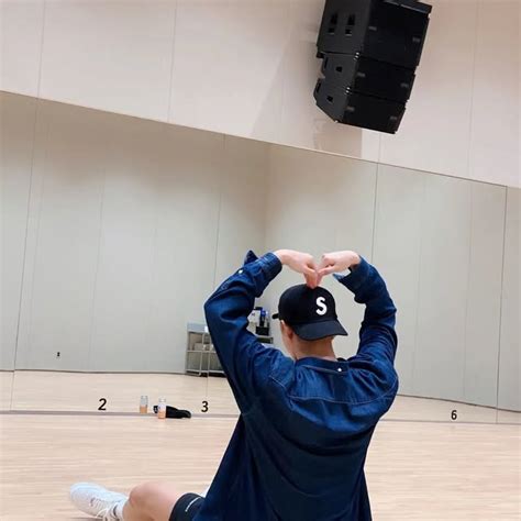 현정 Jko 08 • Threads Say More