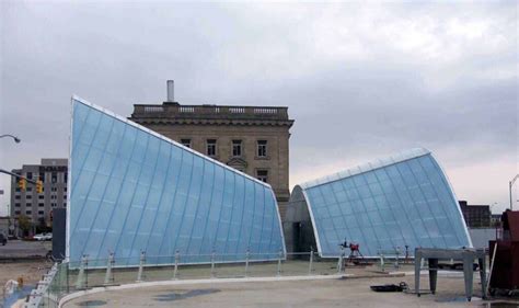 Unique Applications Of Polycarbonate In Architecture And Examples