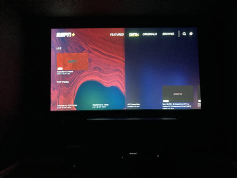 Half my screen is red why? : r/projectors