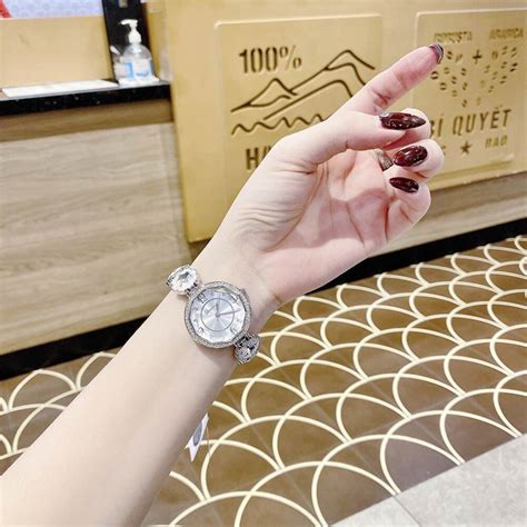 Đồng Hồ Nữ Davena Pin Quartz Dây Kim Loại Chính Hãng