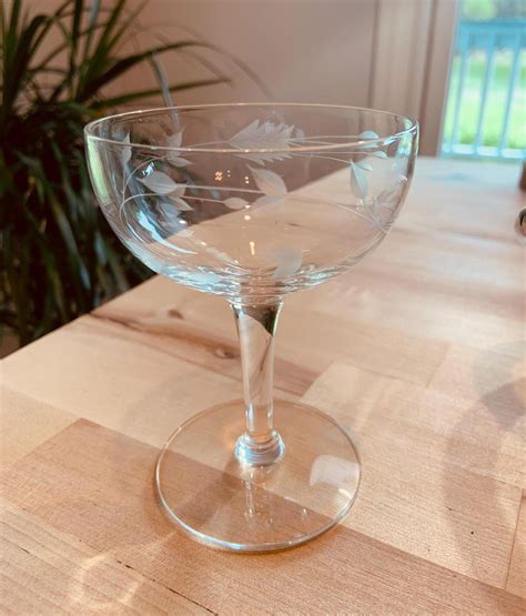 Beautiful Etched Gimlet Glasses Vintage Set Of Three Etsy