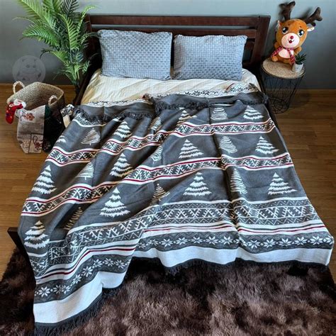 Плед новогодний елочки — цена 1475 грн в каталоге Пледы Купить товары для дома и быта по