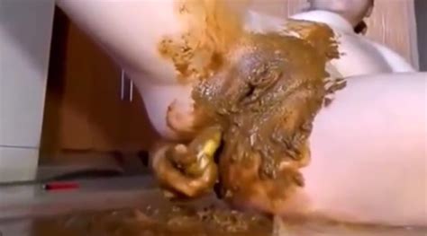 Messy Scat Girl Smearing Masturbating