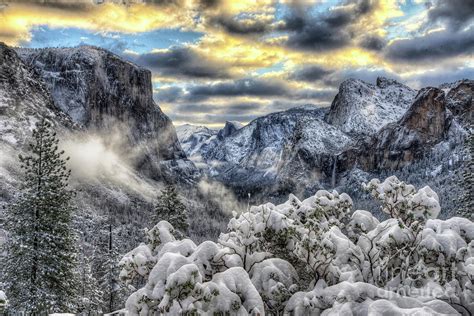 Yosemite National Park Tunnel View Winter Beauty Ii Photograph By Wayne Moran Pixels