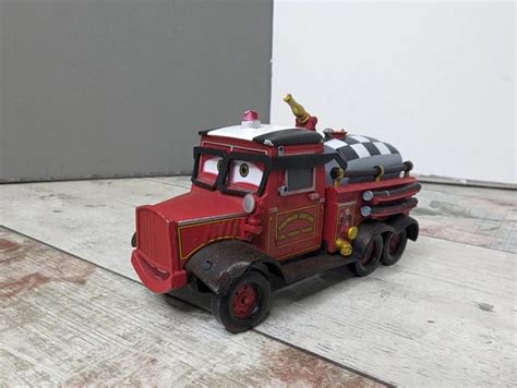 Disney Pixar Planes 2 Fire And Rescue Diecast Mayday Fire Truck £1299