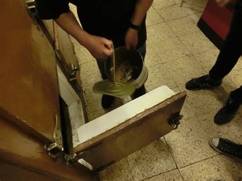 Cómo Es Una Noche En Los Peores Restaurantes De Barcelona Infobae