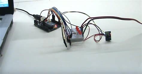 encendiendo 4 led con módulo esp8266 y arduino uno rogerbit