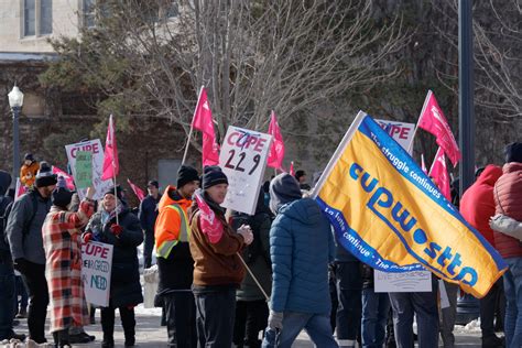 Breaking Strike Averted As University And Cupe Locals Reach Tentative Agreement The Queens