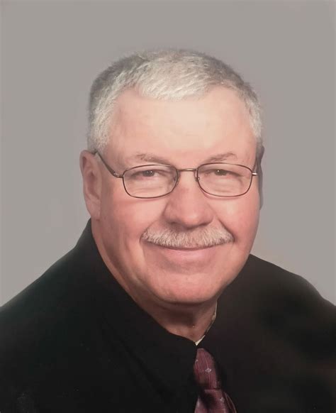 Robert G. “Bob” Athmer | Moss Funeral Home