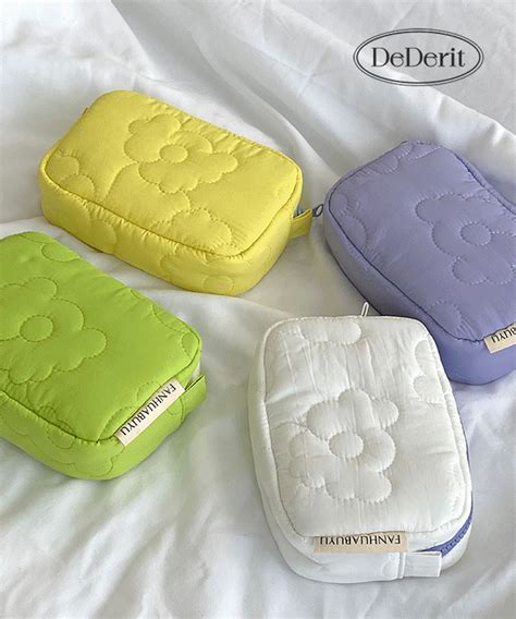 주문폭주 플라워 사각 지퍼 파우치 퀄팅 다용도 수납 생리대 화장품 문구용품 문구 필기구 학용품 학교 친구 우정 커플 조카 생일 신학기 새학기 입학 졸업 선물 에이블리