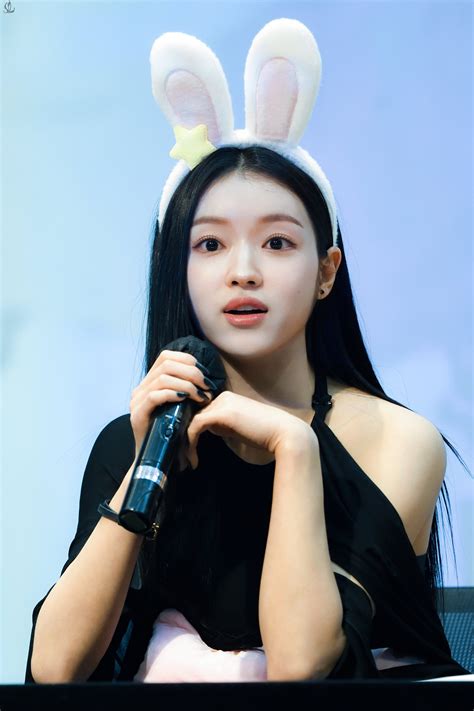 221230 Oh My Girl Yooa Kpopping