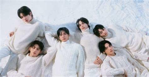 투어스 데뷔 1주년 기념 이모티콘 판매 수익금 기부 취약계층 교복지원 [공식]