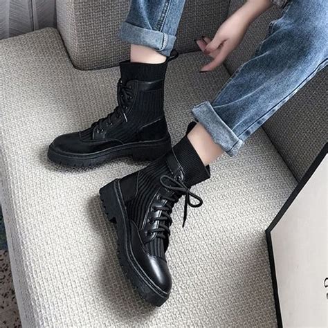 찐코디 S134 시크 블랙 레이스업 미들 워커키높이 통굽 니트 삭스 앵클 부츠 4cm