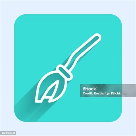 하얀 선 마녀 빗자루 아이콘은 긴 그림자로 분리되어 있습니다 해피 할로윈 파티 녹색 사각형 버튼입니다 벡터 3차원 형태에 대한 스톡 벡터 아트 및 기타 이미지 Istock