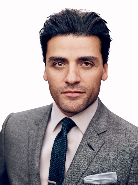 Warm Up This Springs Best Suits Now Oscar Isaac Gq Oscar