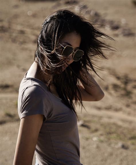 Загвар өмсөгч С Төгсийн аялалын гэрэл зургууд ТАС МН